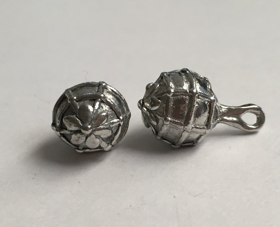 Buttons & fastenings – The Tudor Tailor