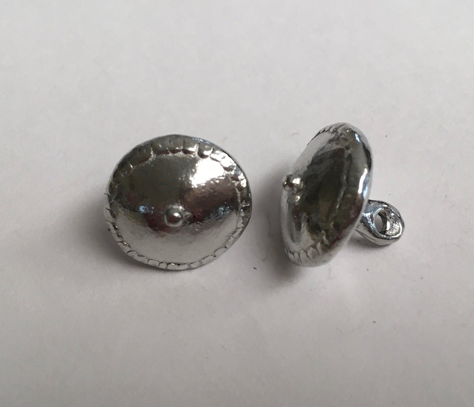 Buttons & fastenings – The Tudor Tailor
