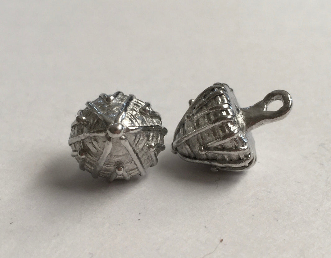 Buttons & fastenings – The Tudor Tailor